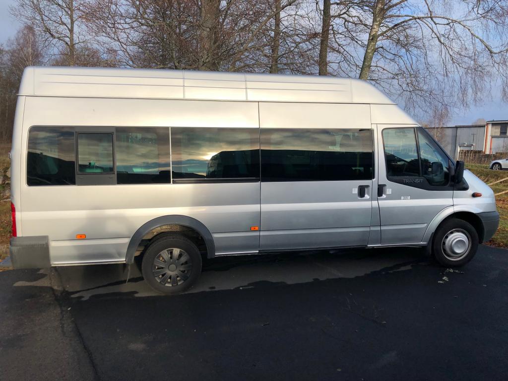 Transit Buss 17 pers - Ford Transit Buss | Blinto auktioner