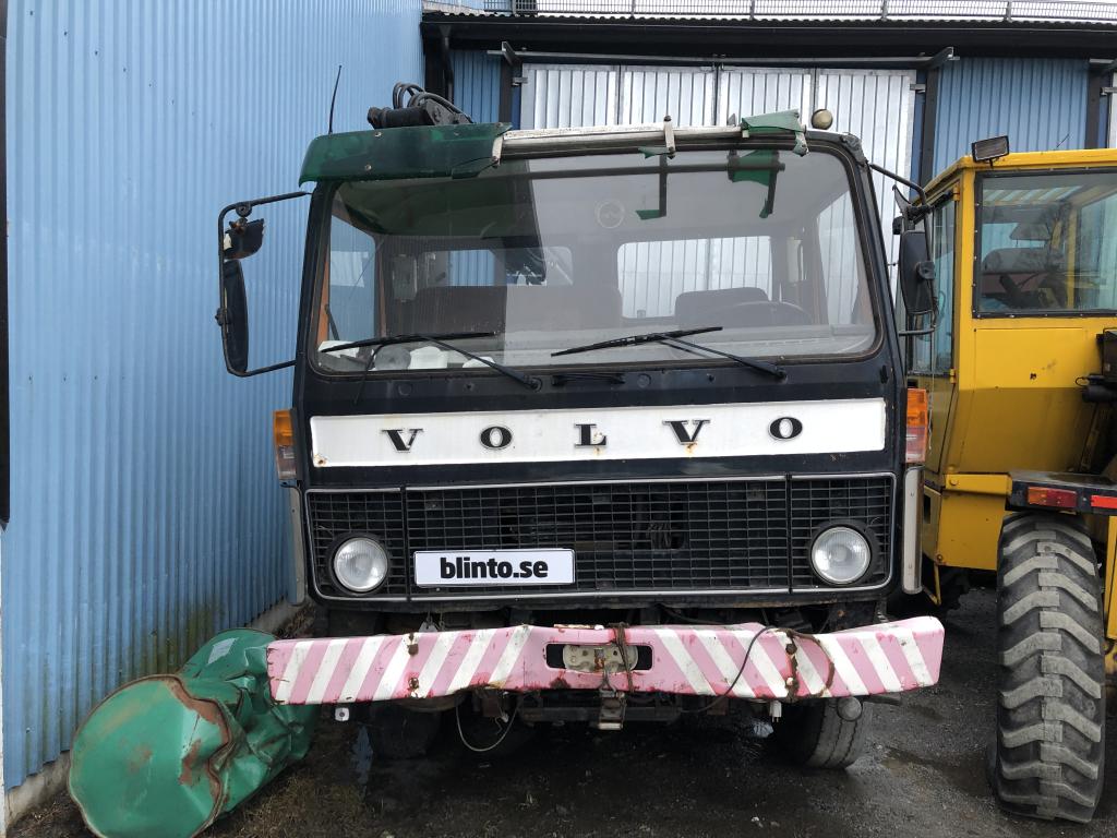 Lastbil med kran - VOLVO F613 4X2 | Blinto auktioner