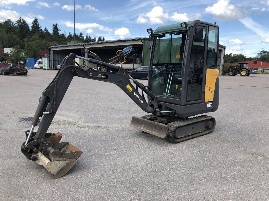 Minigrävare - VOLVO EC15C | Blinto auktioner
