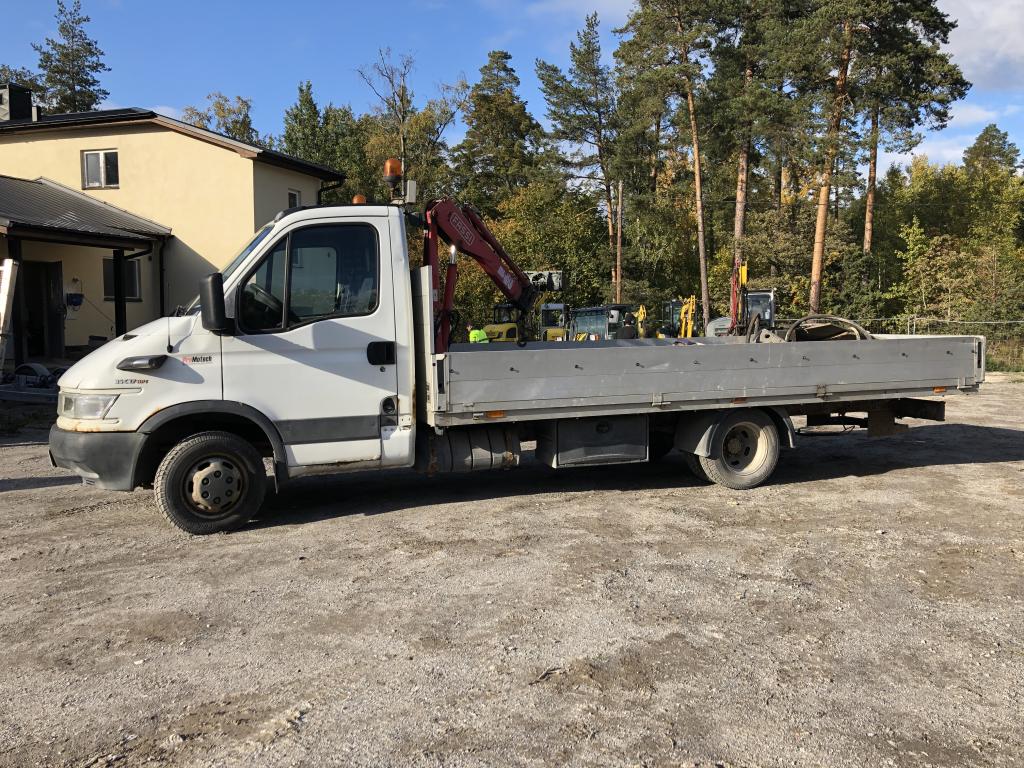 Kranbil/Flakbil - IVECO Daily 35C17 Fassi Micro 20 | Blinto