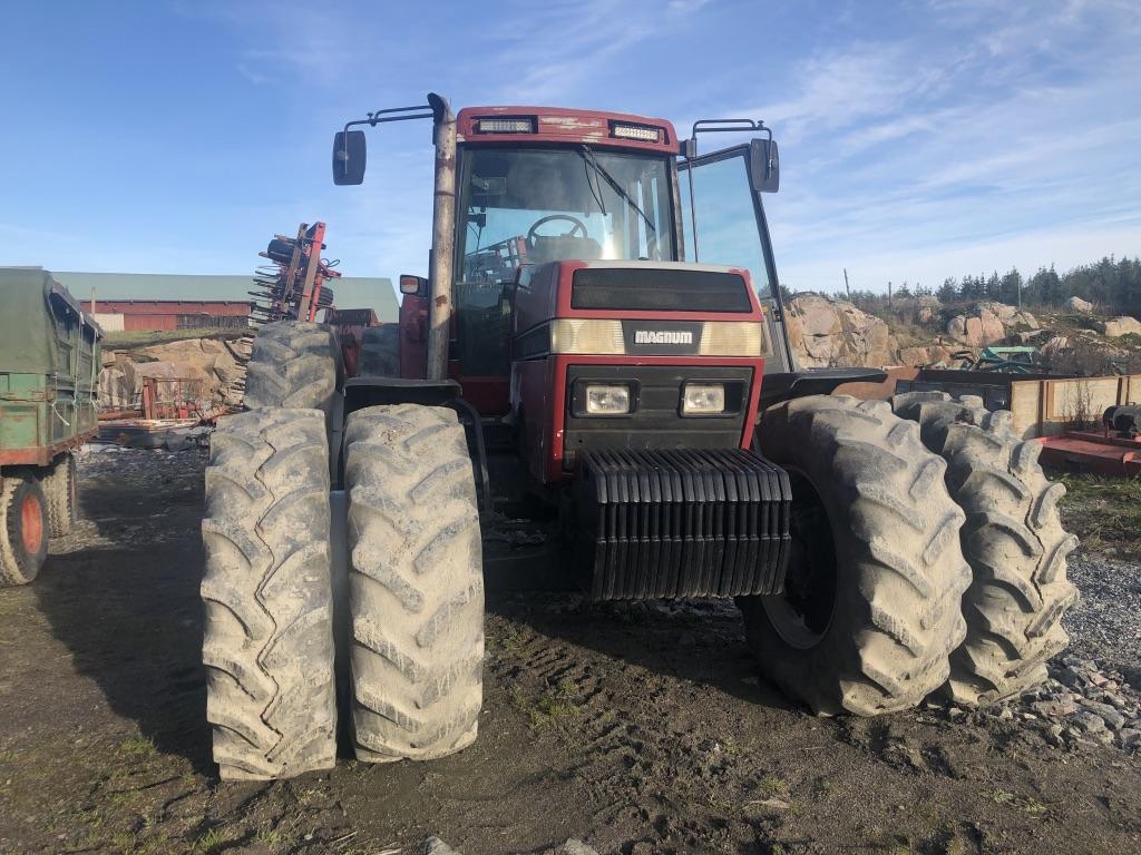 Traktor Magnum 7140 - Traktor Magnum 7140 | Blinto auktioner