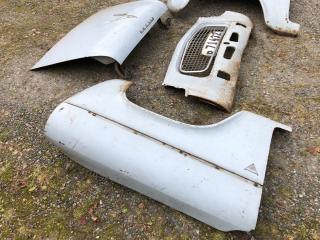 Ford Anglia 58 - Ford Anglia 58 Plåtdelar | Blinto auktioner