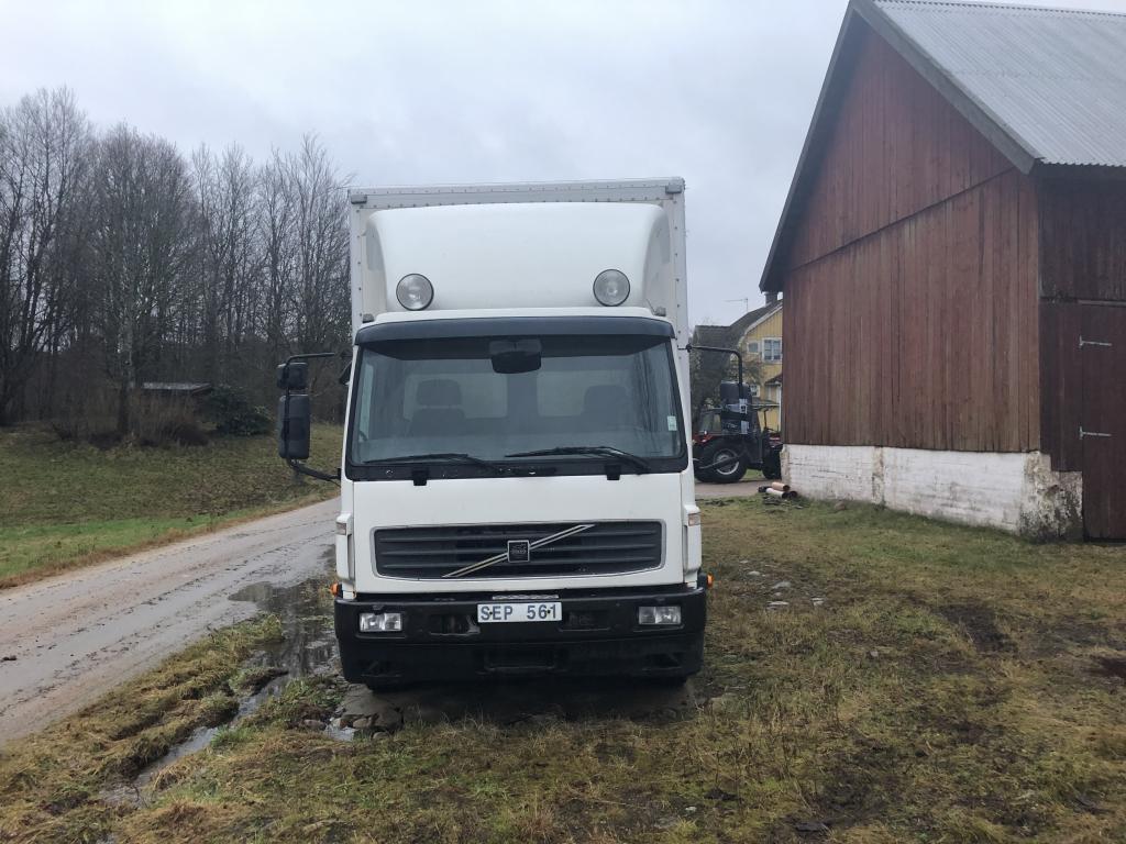 Lastbil. - VOLVO LASTBIL | Blinto auktioner