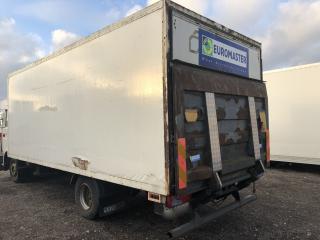 Lastbil Bakgavellift - Volvo F610 med bakgavel lift renoveringsobjekt ...