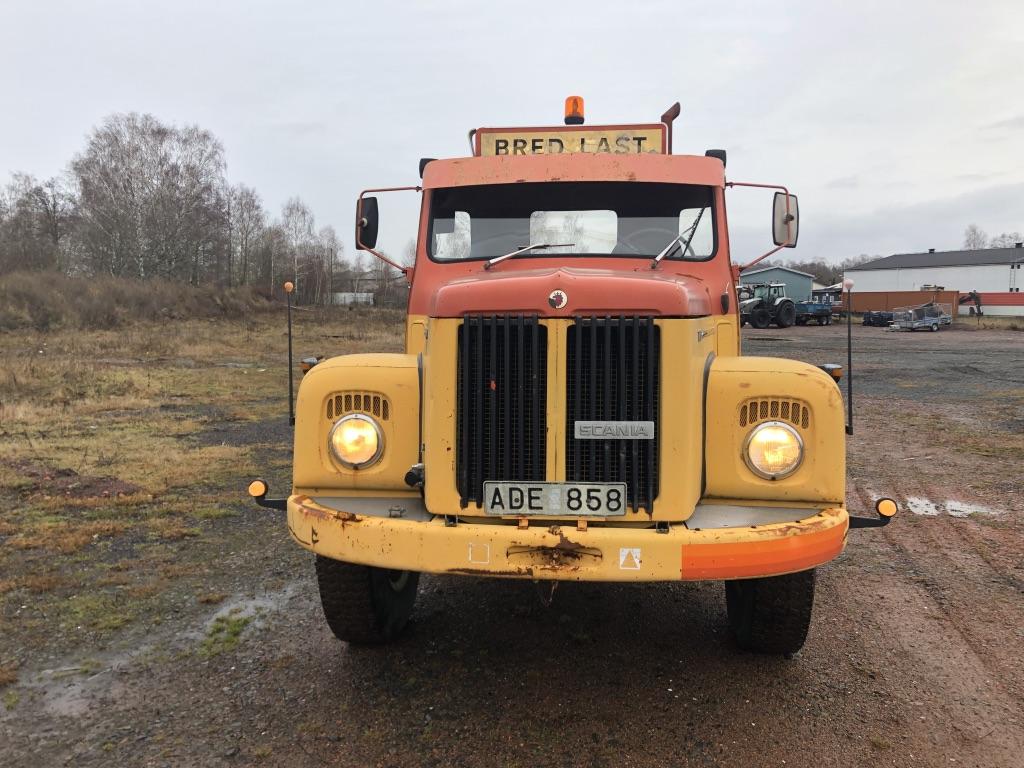 Scania A-Traktor - Scania L110 med trailer | Blinto auktioner