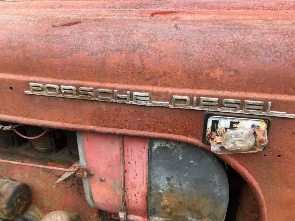 Porsche P 133 - Porsche P 133 Veterantraktor | Blinto auktioner