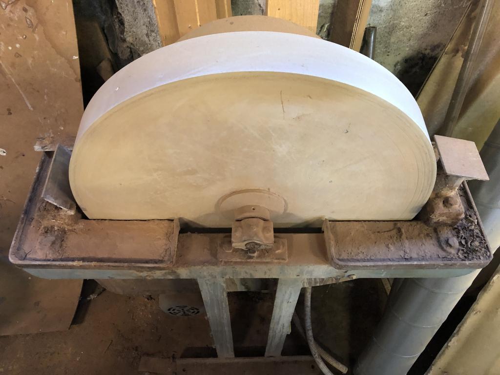 Slipsten - Slipsten | Blinto auktioner