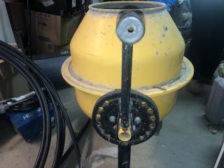 Betongblandare - CONCRETE MIXER HCM225 63 Liter | Blinto auktioner