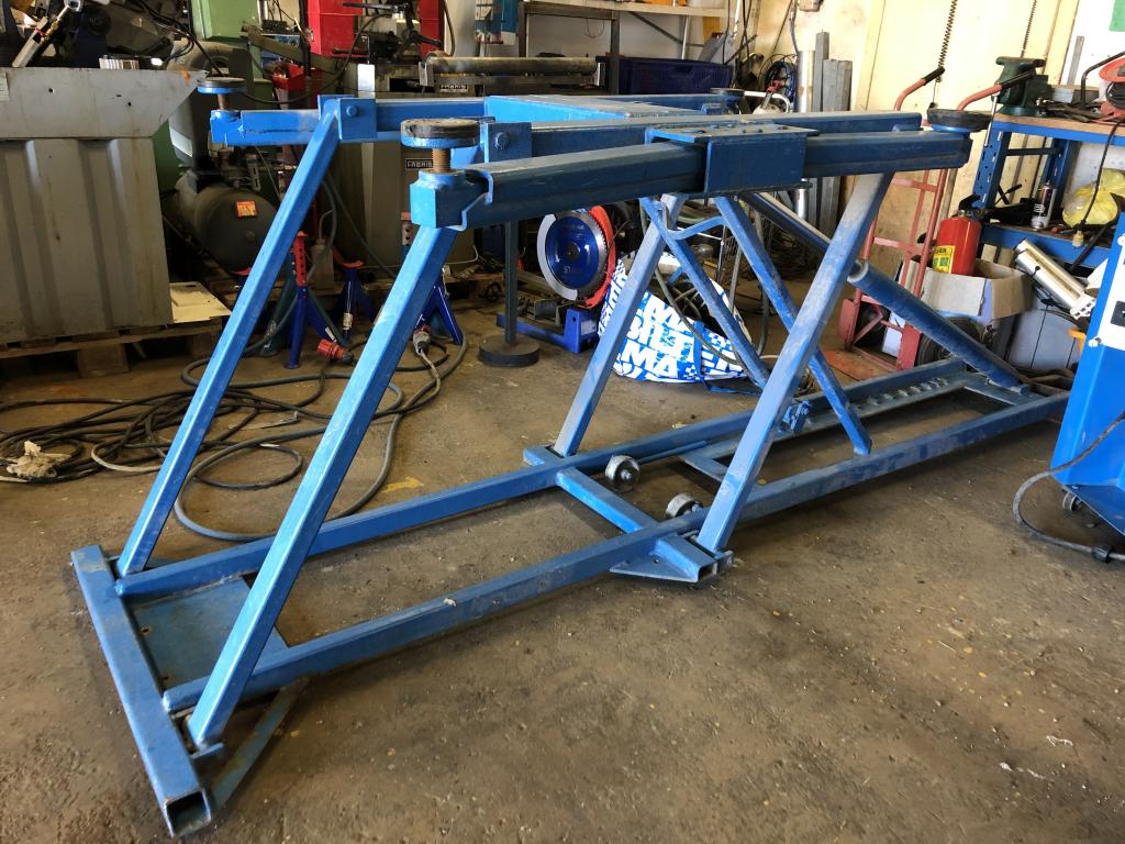 TVÅPELARLYFT - BILLYFT MAX KAPACITET: 2000 kg | Blinto auktioner