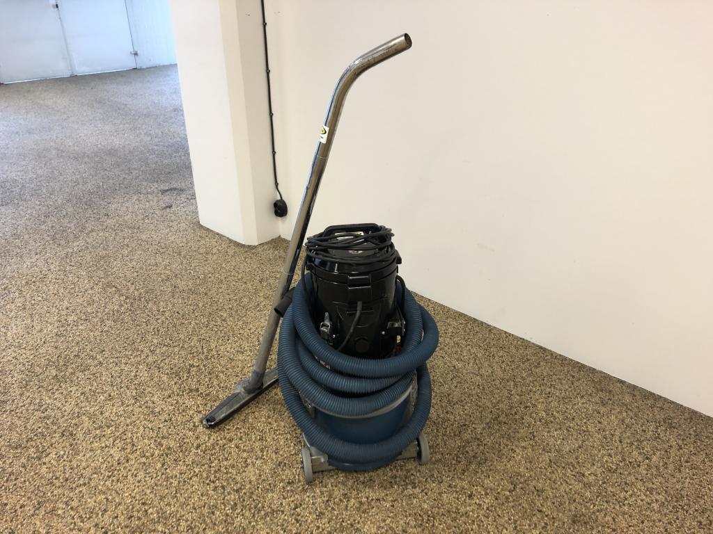Byggdammsugare - Dustcontrol DC 1800 ECO | Blinto auktioner