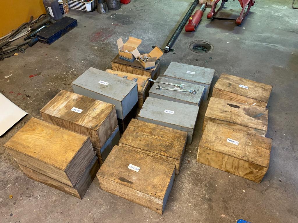 Parti med Bult - Bulten M16 | Blinto auktioner