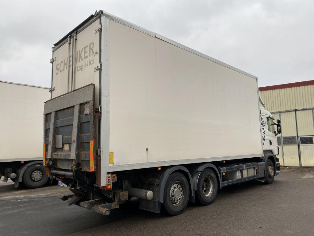 Skåplastbil Scania - Scania R420 6x2 | Blinto auktioner