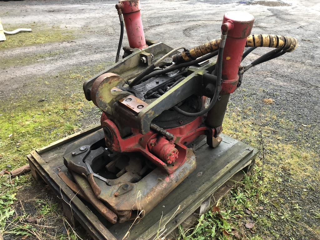 Tiltrotator - Indexator RT60B, B20 fäste | Blinto auktioner