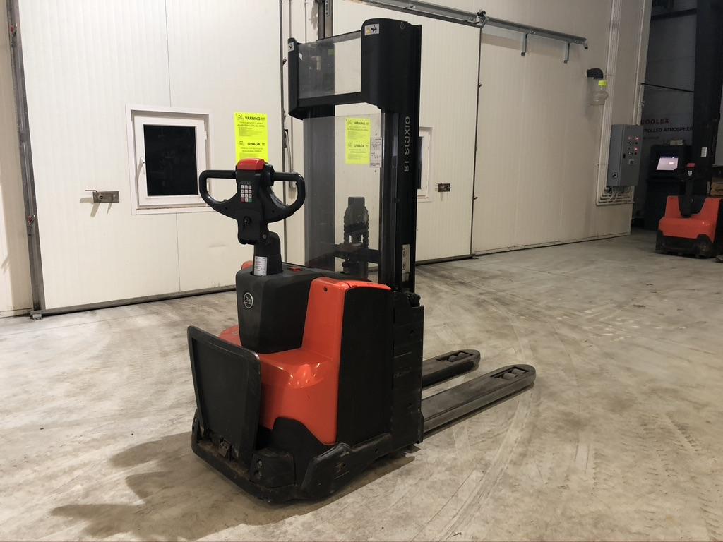 Ståstaplare - BT SWE120L, ledstaplare med frilyft | Blinto auktioner