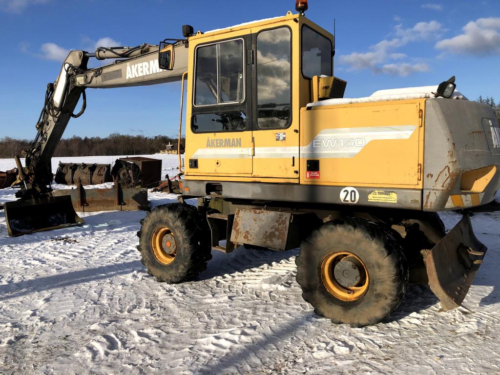 Hjulgrävare - Volvo/Åkerman EW 150+vagn och redskap | Blinto auktioner