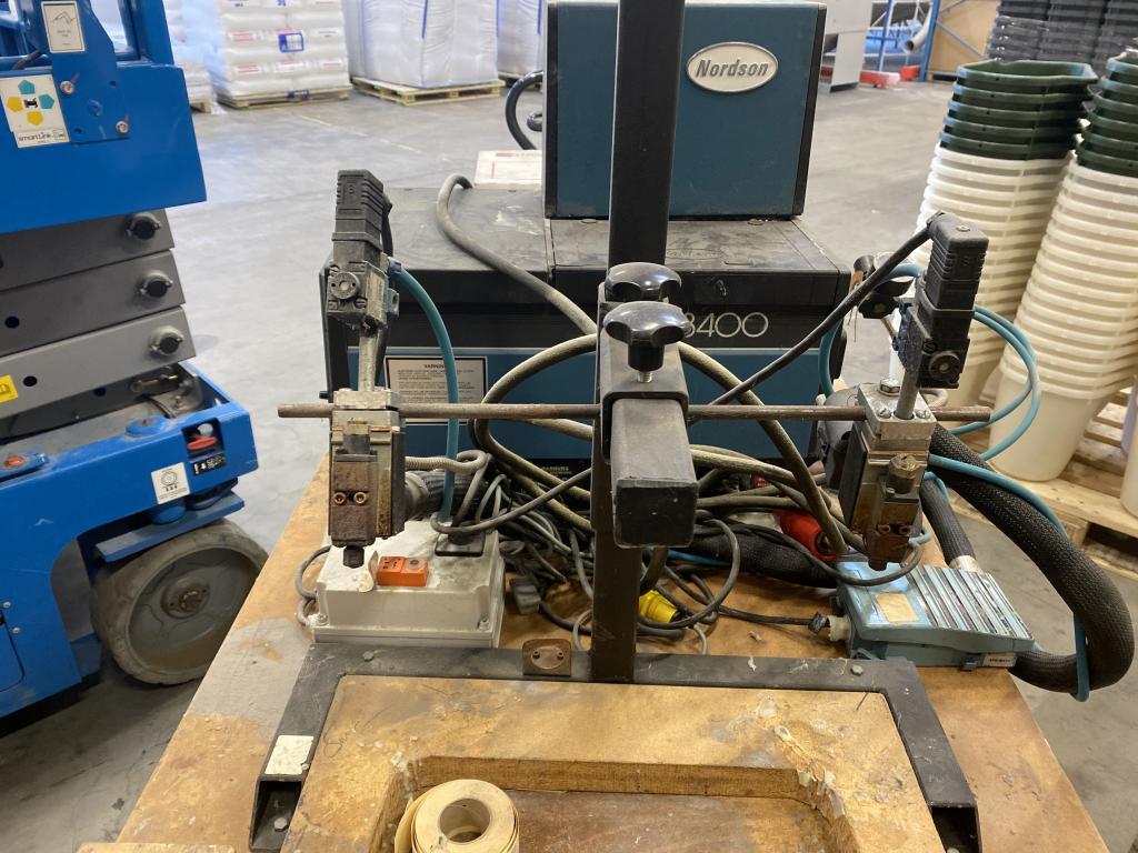 Smältlimsmaskin - Nordson Microset Multiscan 3400 | Blinto auktioner