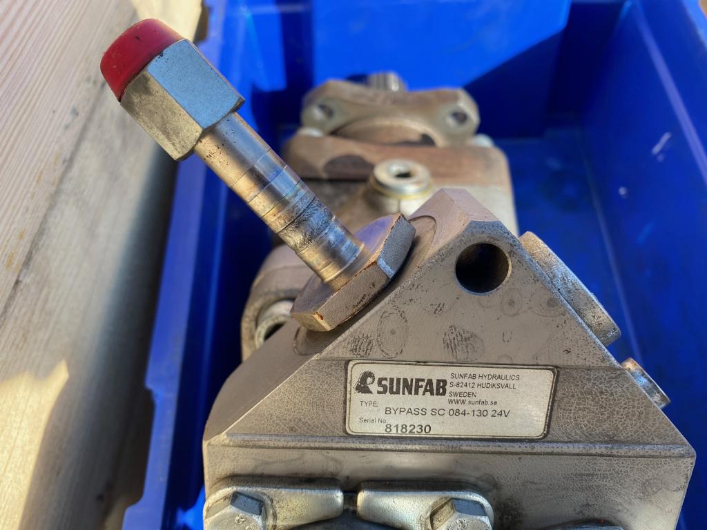Hydraulpump - Sunfab SC 9108 R UG | Blinto auktioner