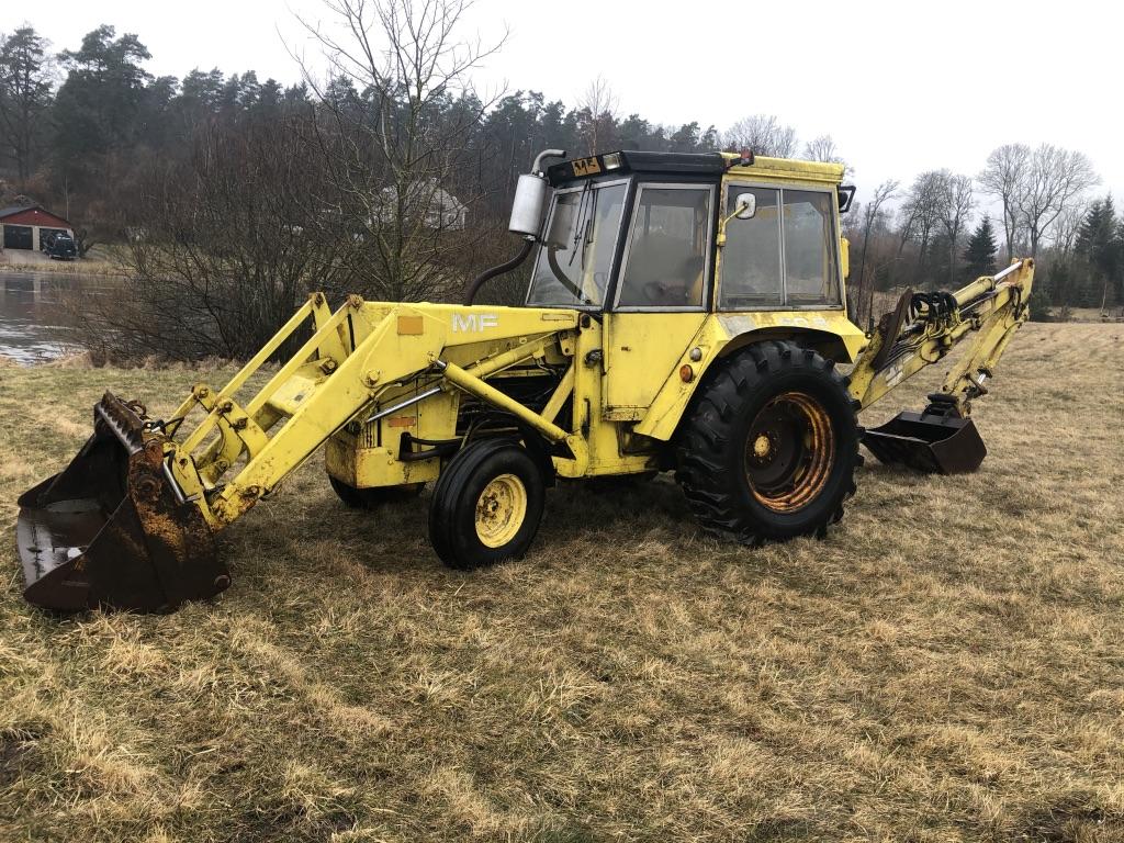 Traktorgrävare - Massey Ferguson 50B | Blinto auktioner