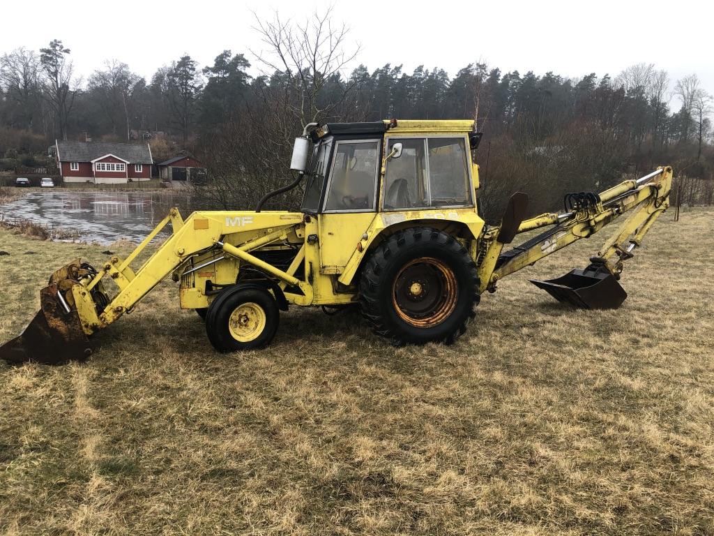Traktorgrävare - Massey Ferguson 50B | Blinto auktioner