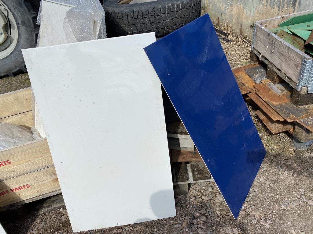 Plastdetaljer båt - Plastdetaljer passande för båt. Fönster med mera ...