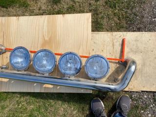 Ljusbåge Scania - Rostfri Ljusbåge Scania med extraljus | Blinto auktioner