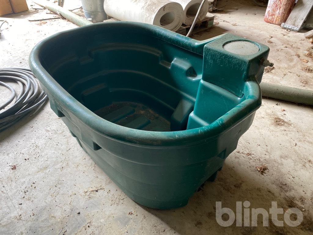 Vattenbalja - Suevia 400 Liter | Blinto auktioner