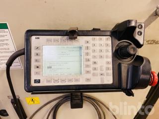 Robotcell - ABB Svetsrobot med Lägesställare | Blinto auktioner