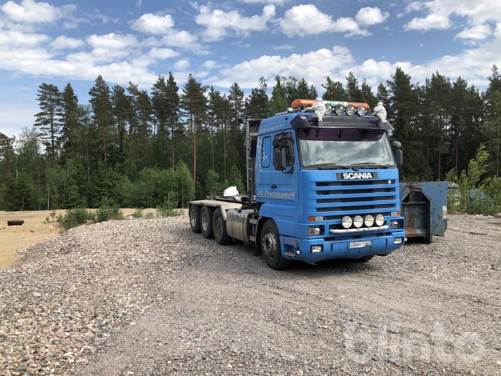 Scania 143 - Scania Tridem 6x2 | Blinto auktioner