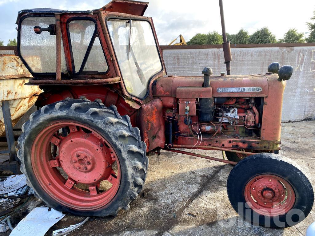 Veteran - Traktor Nuffield 460 | Blinto auktioner