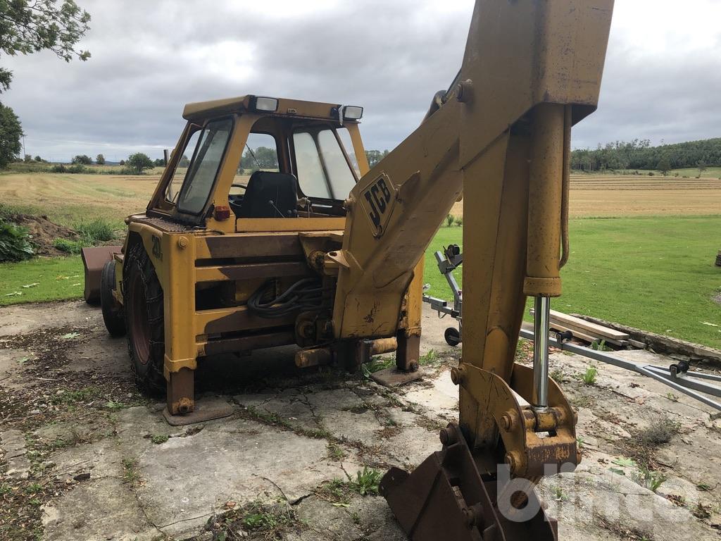 Grävlastare - JCB 2D | Blinto auktioner