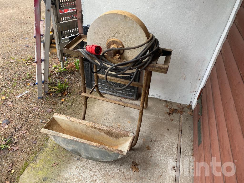 Slip - Slipsten | Blinto auktioner