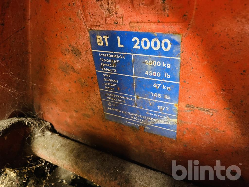 Palltruck - BT L2000 långa gafflar | Blinto auktioner