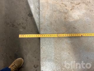 Aluminium - Ljudväggar | Blinto auktioner