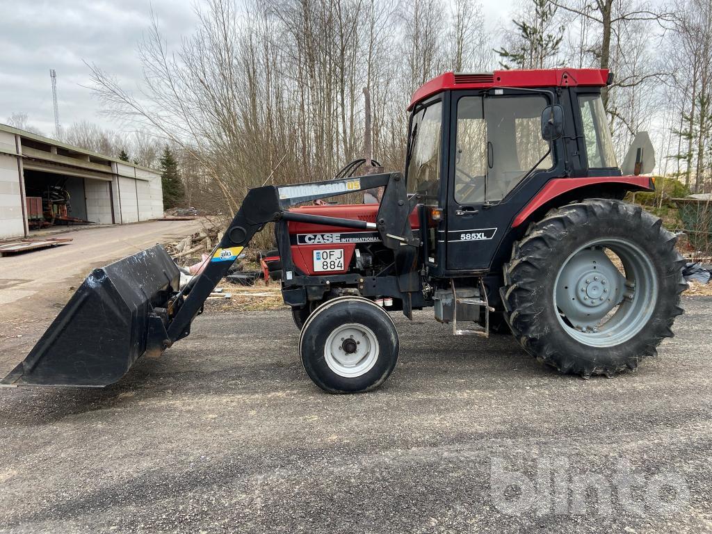 Traktor - Case International 585 XL 1990 | Blinto auktioner