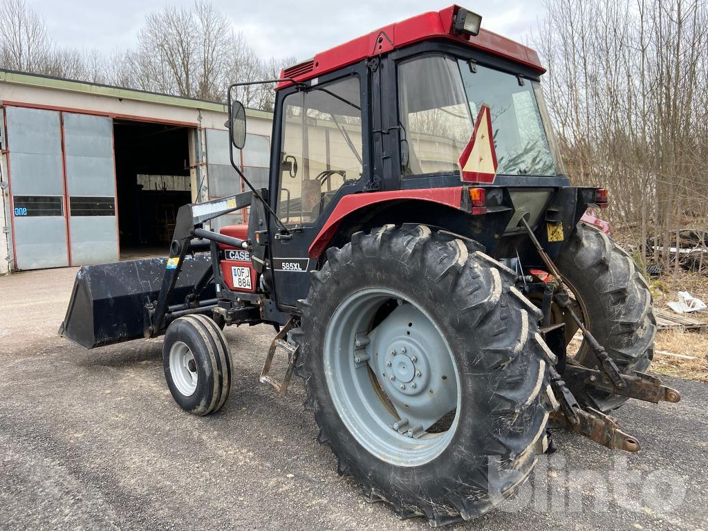 Traktor - Case International 585 XL 1990 | Blinto auktioner