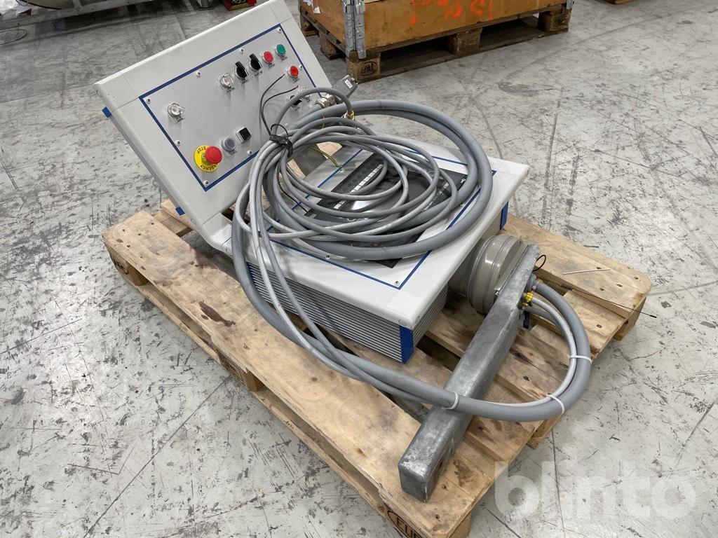 Kontrollpanel - Mitsubishi E900 Kontrollpanel | Blinto auktioner