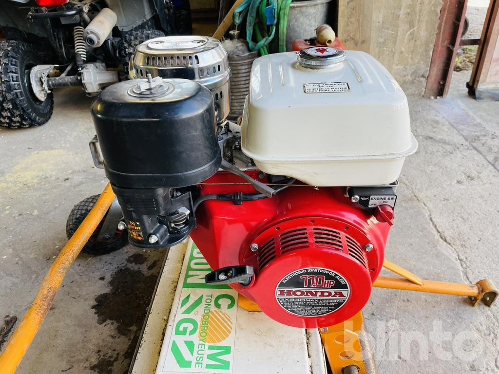 Slagslåtter - Carroy Giraudon TF 1085 | Blinto auktioner