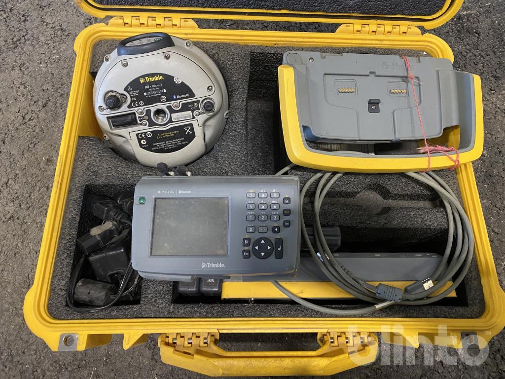 GPS - Trimble R8 | Blinto auktioner