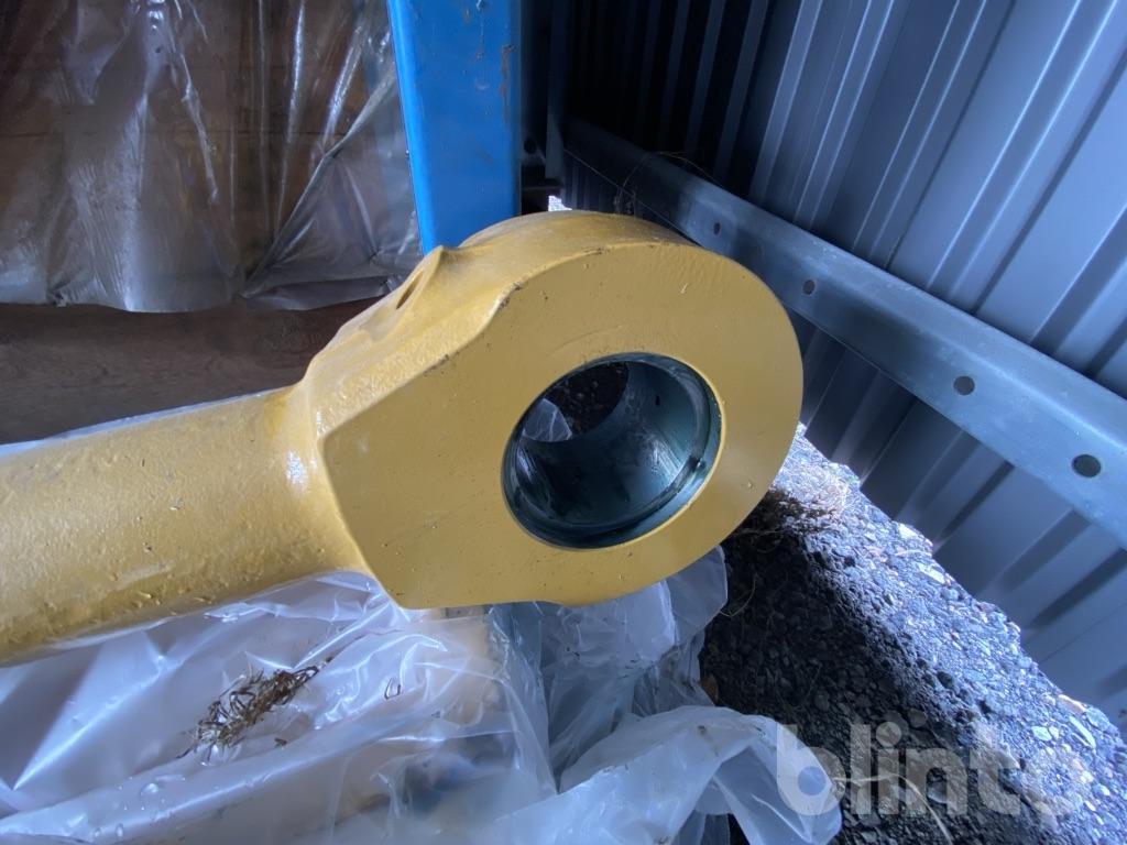 Länk / Hundben - Caterpillar Hundben 423-0333 | Blinto auktioner