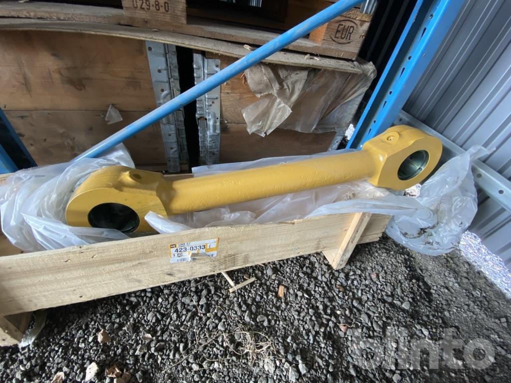 Länk / Hundben - Caterpillar Hundben 423-0333 | Blinto auktioner