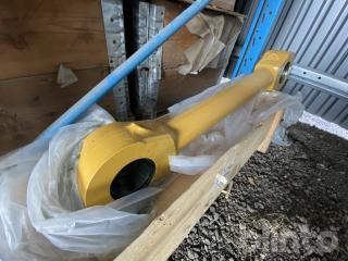 Länk / Hundben - Caterpillar Hundben 423-0333 | Blinto auktioner