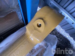 Länk / Hundben - Caterpillar Hundben 423-0333 | Blinto auktioner