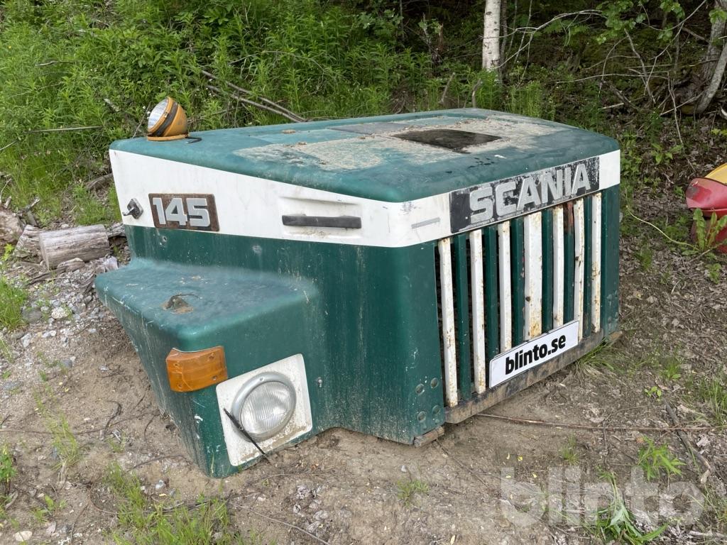 Motorhuv - Scania 145 | Blinto auktioner