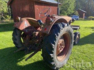 Traktor - Volvo T24 - 1952 | Blinto auktioner