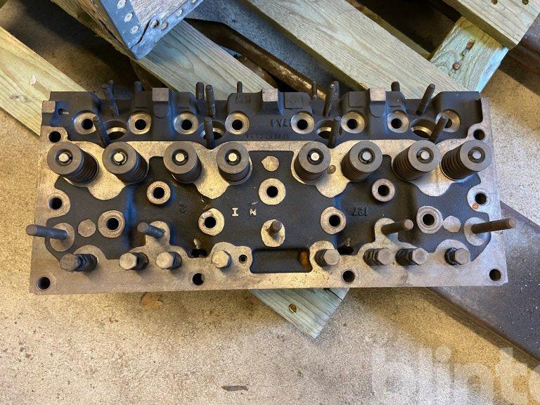 Topplock - Perkins | Blinto auktioner