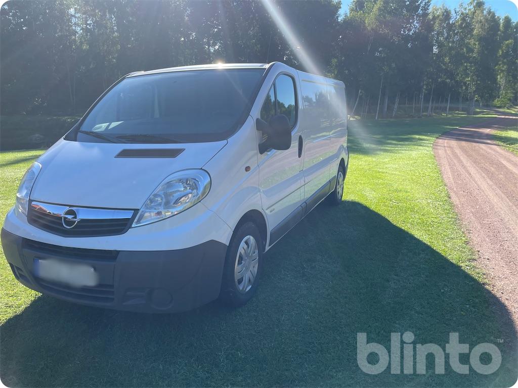 Skåpbil - Opel Vivaro | Blinto auktioner