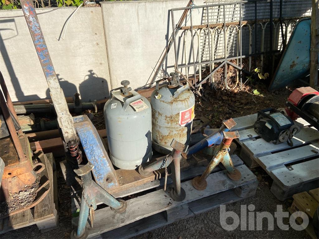 Blandpall - Gasflaskor, Handtruck, pallbockar | Blinto auktioner