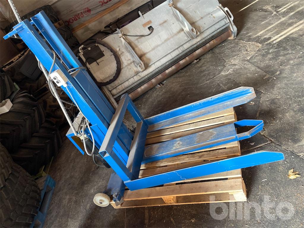 Pallyft - Stationär | Blinto auktioner