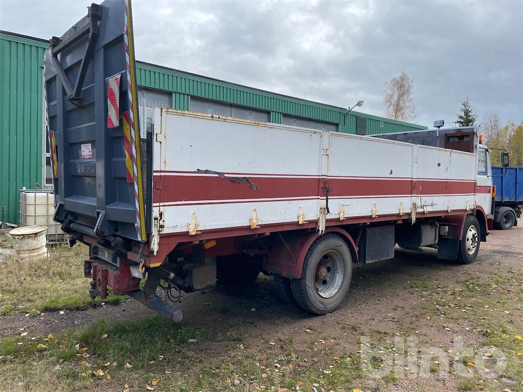 Maskintransport - Lastbil Volvo F613 | Blinto auktioner