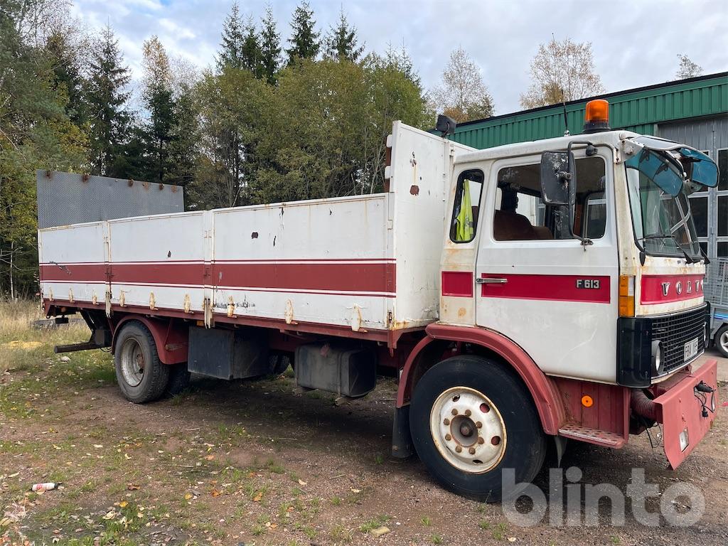 Maskintransport - Lastbil Volvo F613 | Blinto auktioner